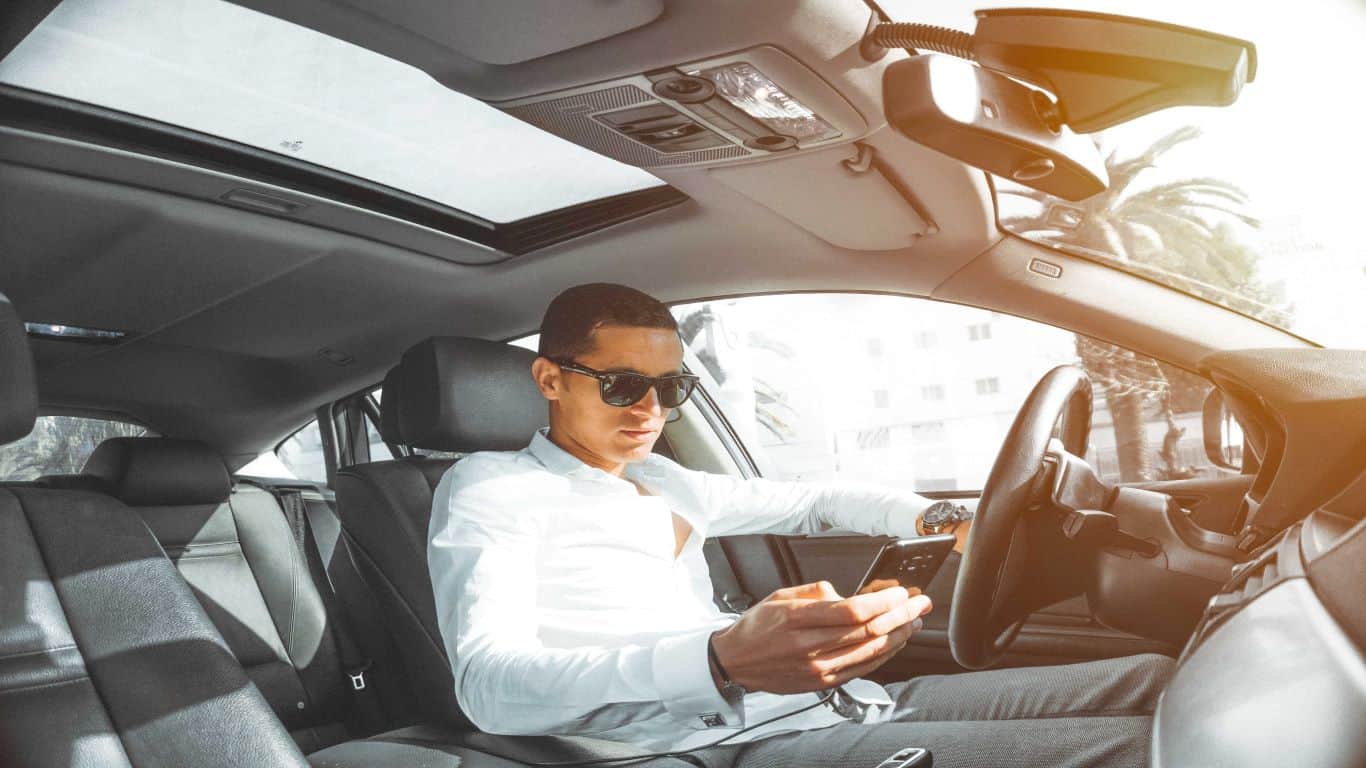 Devenir Chauffeur Uber | 4 Étapes Simples et Claires